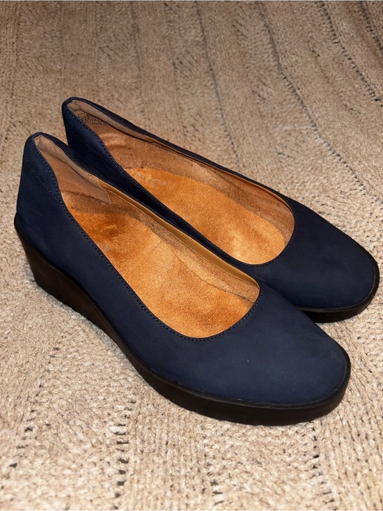 Vionic | Shoes | Vionic Sereno Navy Nubuck Wedge Comfort Pumps Womens ...